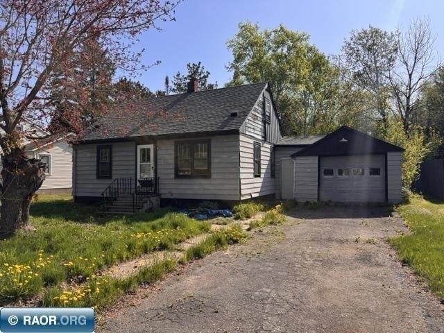 17 E Parkway St, Virginia, MN 55792