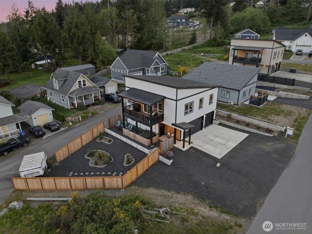 17 E Sellegren Road