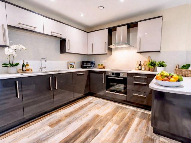 17 Ecco, 3 bedroom, Apartment
