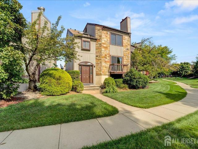 17 Emerald Lane