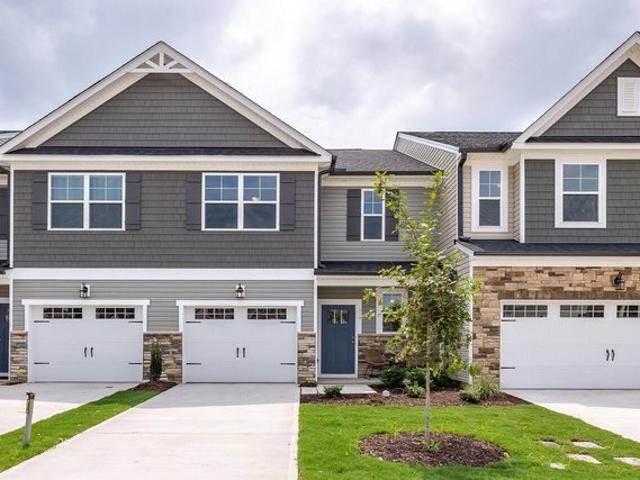 17 Fairwinds Dr, Lillington, NC 27546