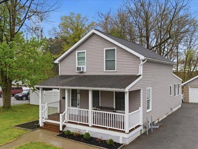 17 Feeder St, Hudson Falls, NY 12839