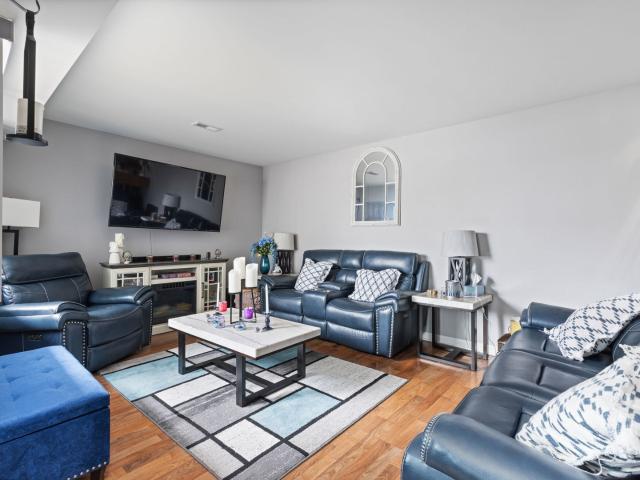 17 Fernwood Drive
