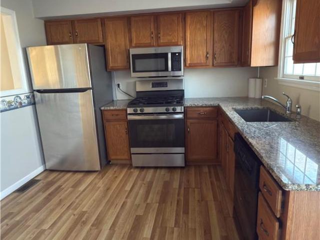 17 Fort Lee Court