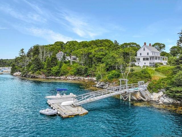17 French Ln, South Bristol, ME 04568