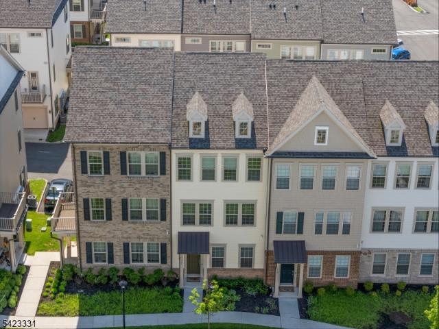 17 Gala Ct, Livingston, NJ 07039 | MLS #4020 | Compass
