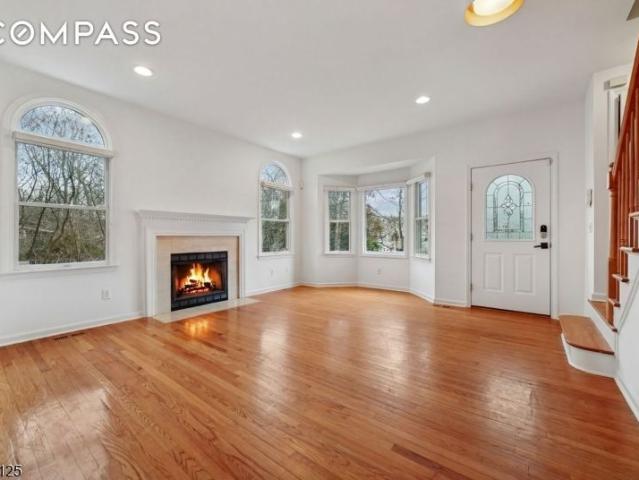 17 Grove St, Summit, NJ