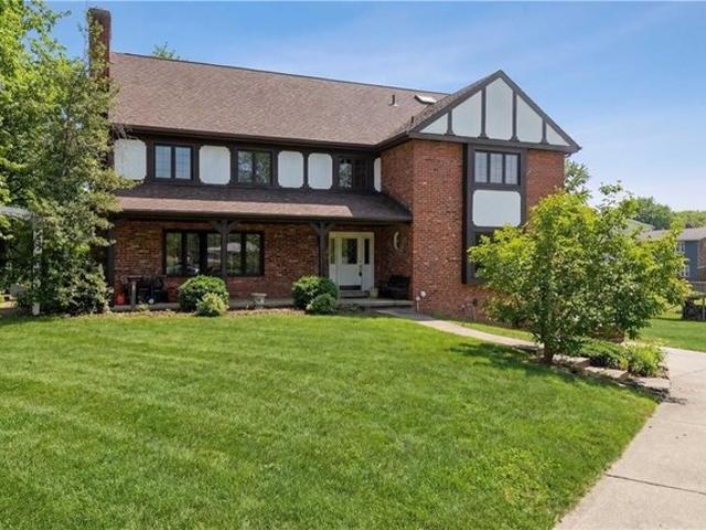 17 Grant Cir, McDonald, PA 15057
