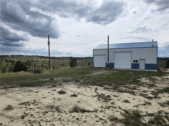 17 Grassland Way, Roundup, MT 59072