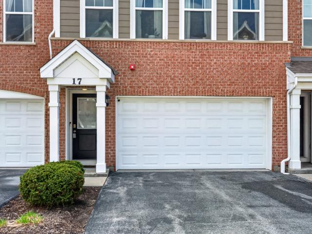 17 Grey Wolf Dr, Wheeling, IL 60090 | MLS #12610 | Compass