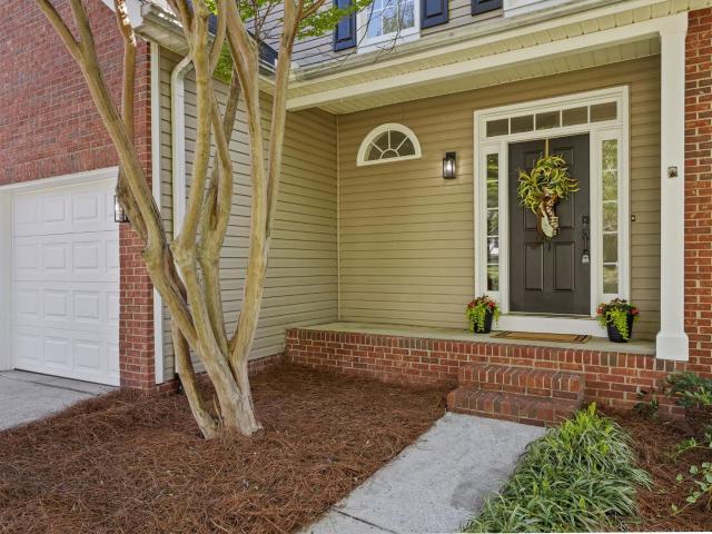 17 Halehaven Drive