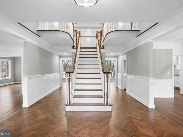 17 Harbourton Ridge Dr, Pennington, NJ