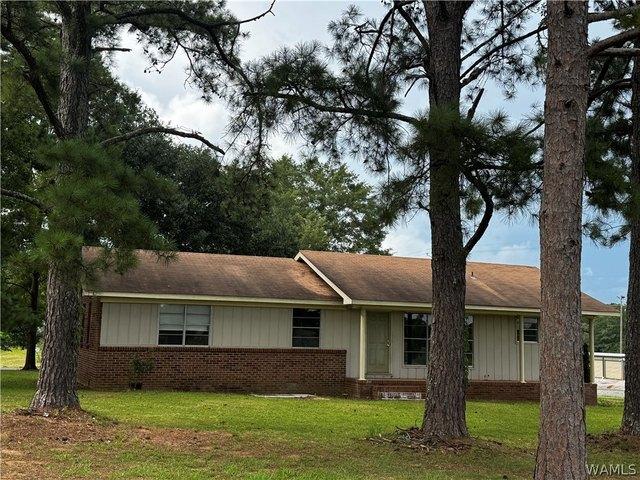 17 Henderson Ave, Centreville, AL 35042