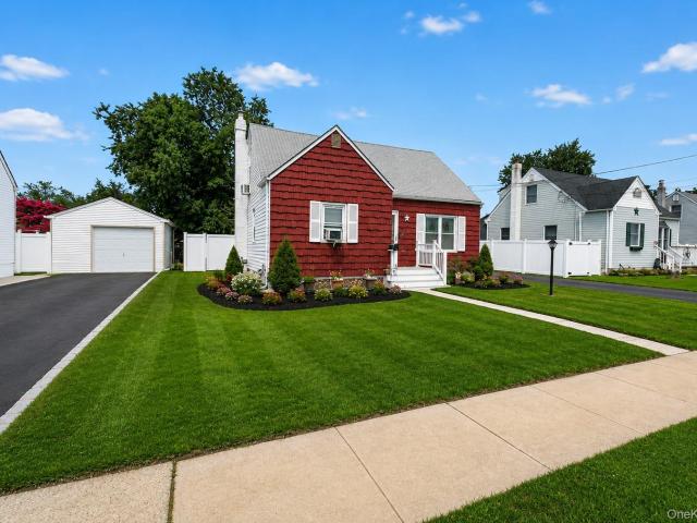 17 Heathcote Road