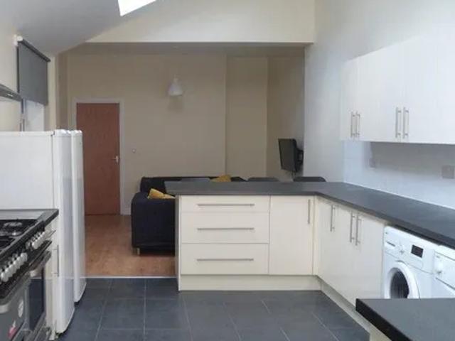 17 Heeley Road, Metchley, B29 6DP, United Kingdom | 6 bed house for rent #133736681 | Rentberry