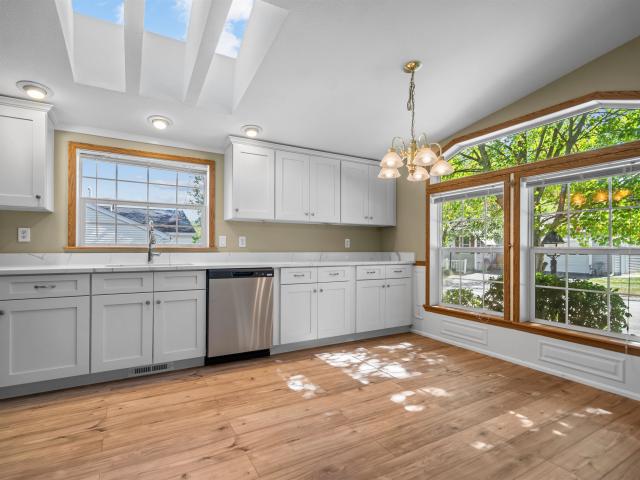 17 Heritage Way