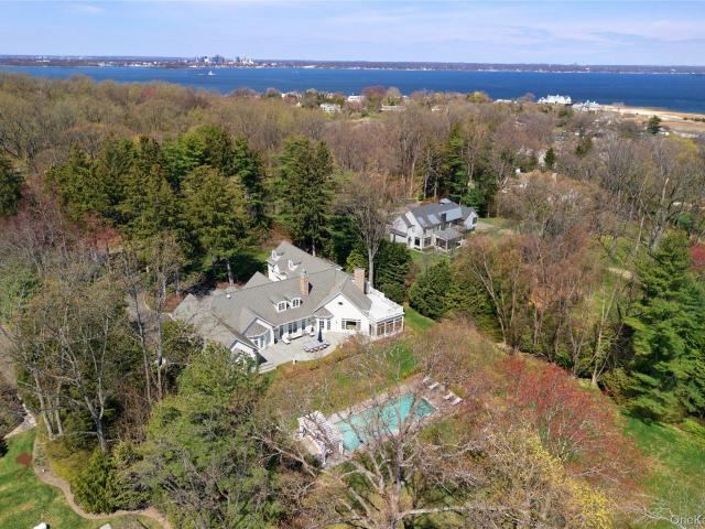 17 Hilldale Ln, Sands Point, NY 11050 | MLS #986707 | Compass