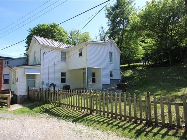 17 Hoon St, Monongahela, PA 15063