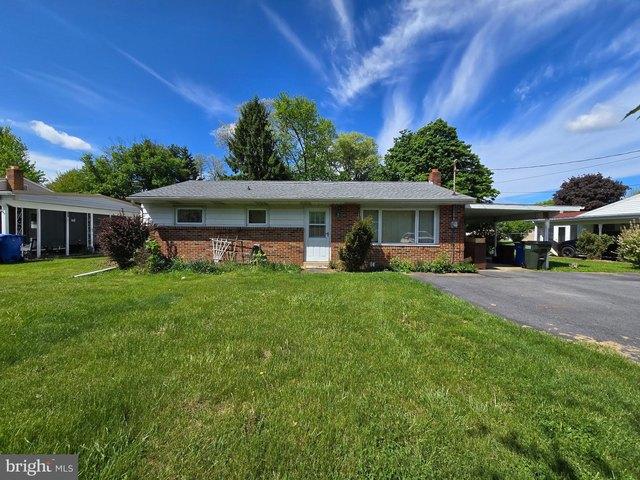 17 Hogestown Rd, Mechanicsburg, PA 17050