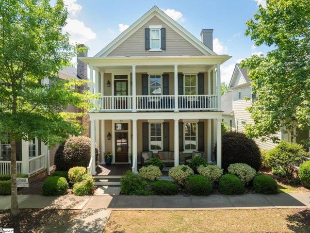 17 Hollingsworth Dr, Greenville, SC 29607