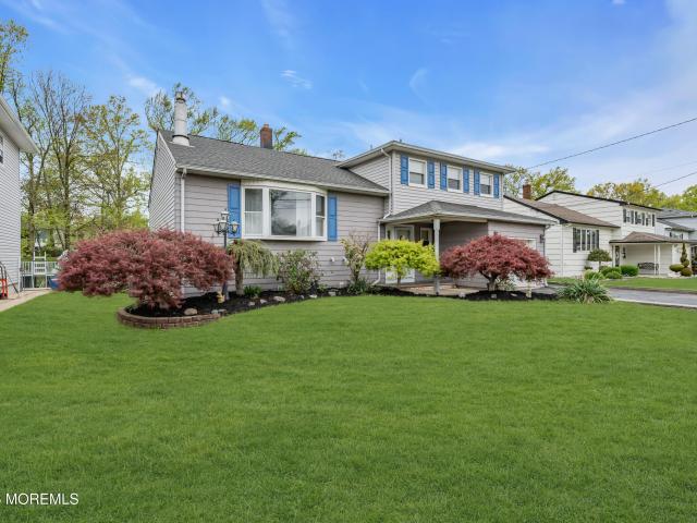 17 Hollywood Dr, Woodbridge, NJ 07095 | MLS #2614 R | Compass