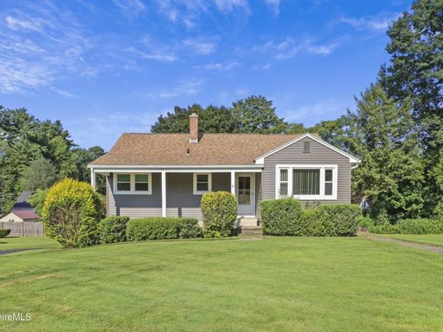 17 Howe Rd, Pittsfield, MA 01201