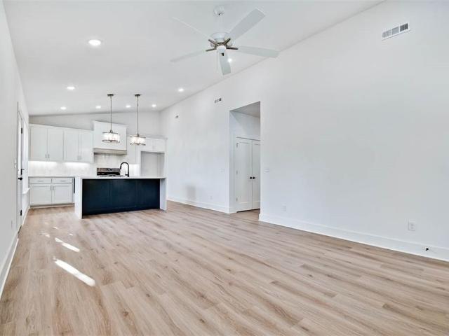 17 Islay Drive