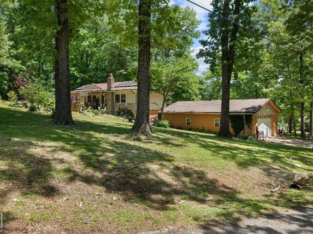 17 Iroquois Circle