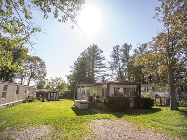17 James Ln, The Plains, OH 45701