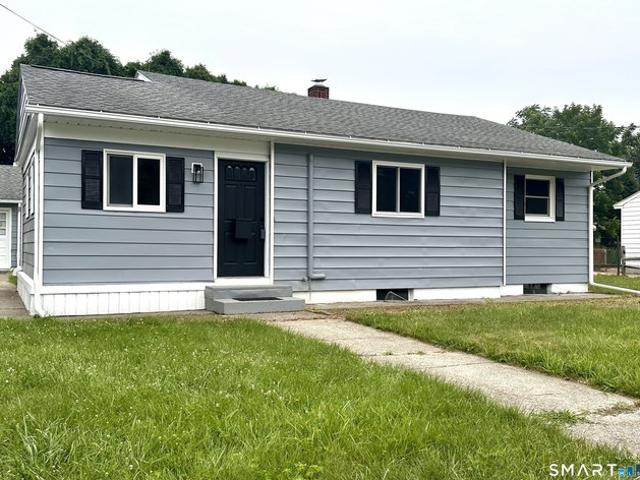 17 Jones Ct, Norwich, CT 06360