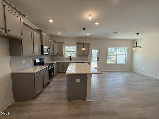 17 Joyner Park Dr, Rocky Mount, NC 27803