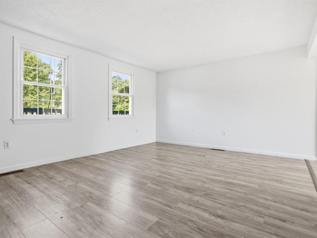 17 Juniper Road # L