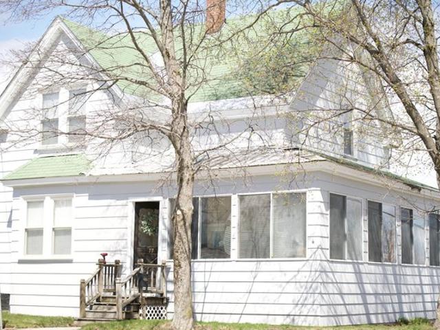 17 Katahdin Ave, Millinocket, ME 04462