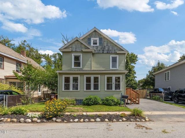 17 Kenworthy Ave, Glens Falls, NY 12801
