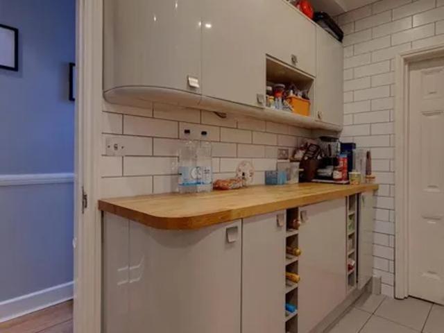 17 Kidbrooke Park Road, Blackheath Royal Standard, London, SE3 0LR, United Kingdom | 2 bed apartment for rent #139333042 | Rentberry