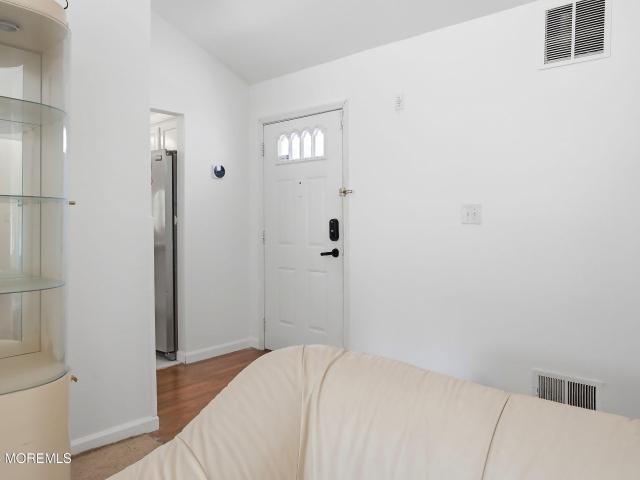 17 Knoll Terrace