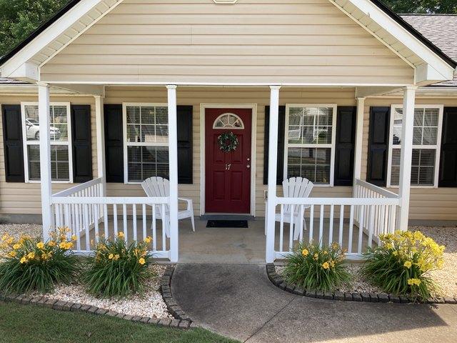 17 Landing Ln, Simpsonville, SC 29681
