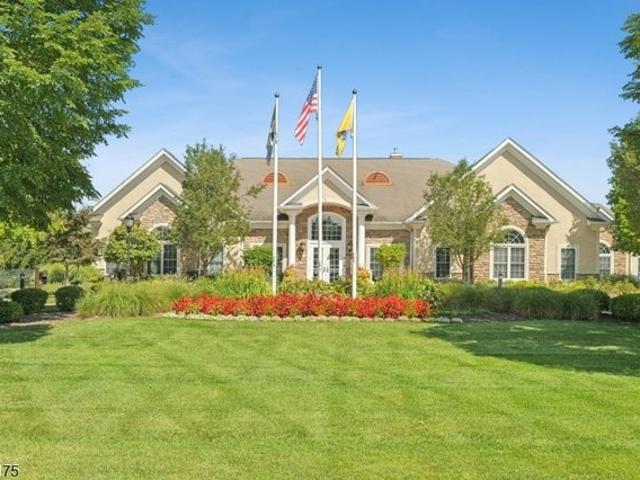 17 Lara Pl, Warren Twp, NJ 07059