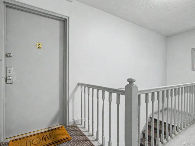 17 Leewood Circle 6R
