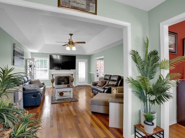 17 Lee Ridge Court
