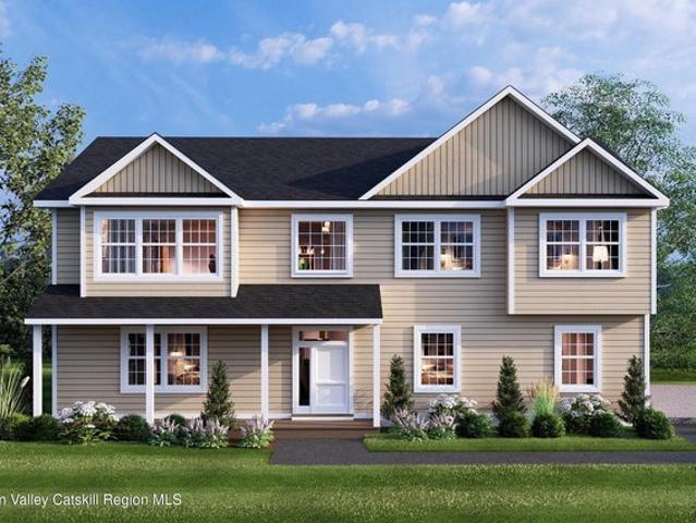 17 Lindsey Ct, Wallkill, NY 12589