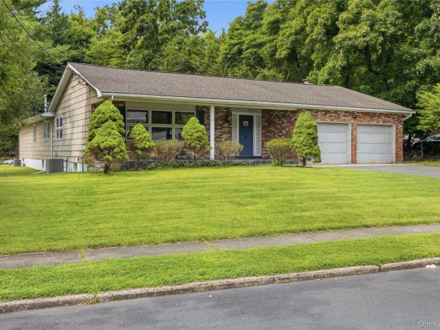 17 Little Brook Lane