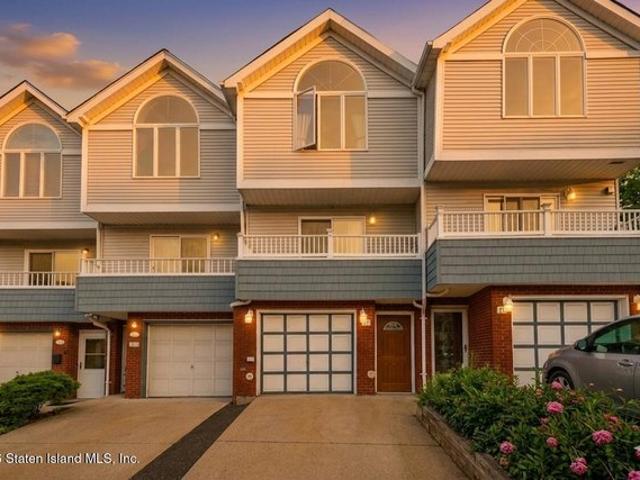 17 Lyman Ave, Staten Island, NY 10305