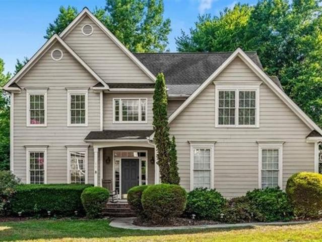 17 Mainsail Ct, Greensboro, NC 27455