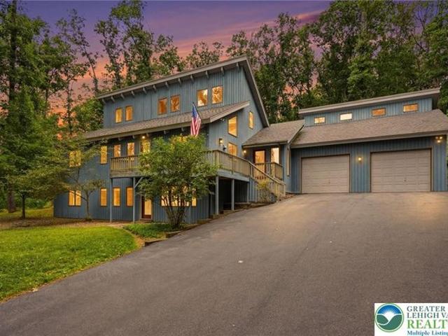 17 Maplewood Rd, Berwick, PA 18603