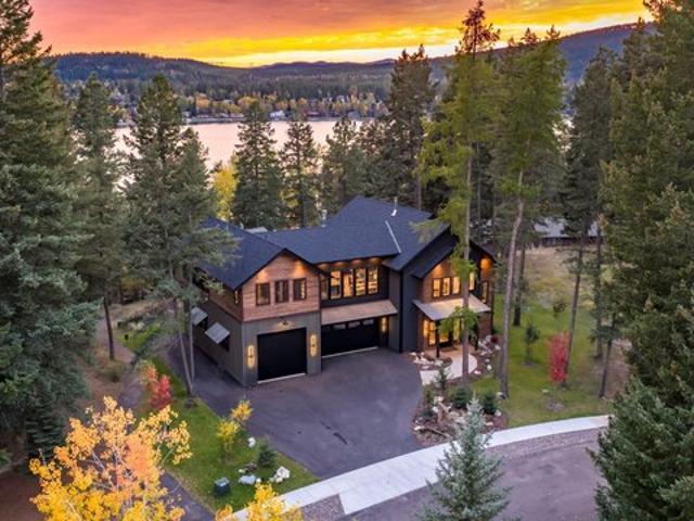 17 Marina Crest Ln, Whitefish, MT 59937