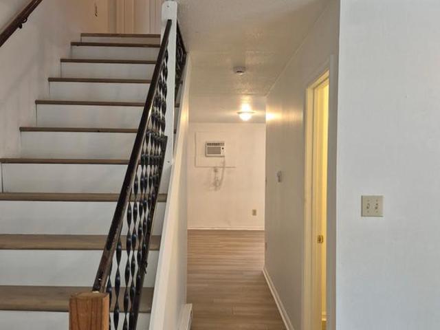 17 Mason Court # 4