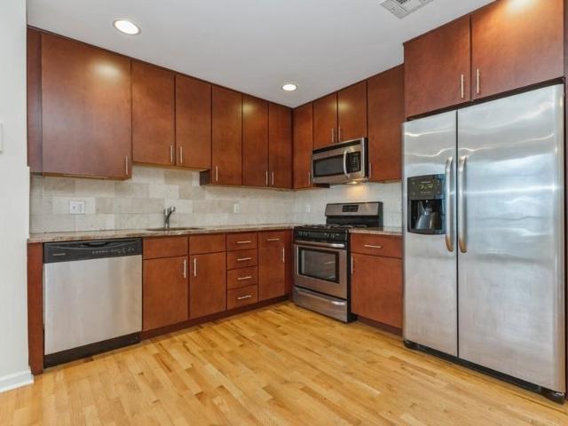 17 Meadow Rd # 306