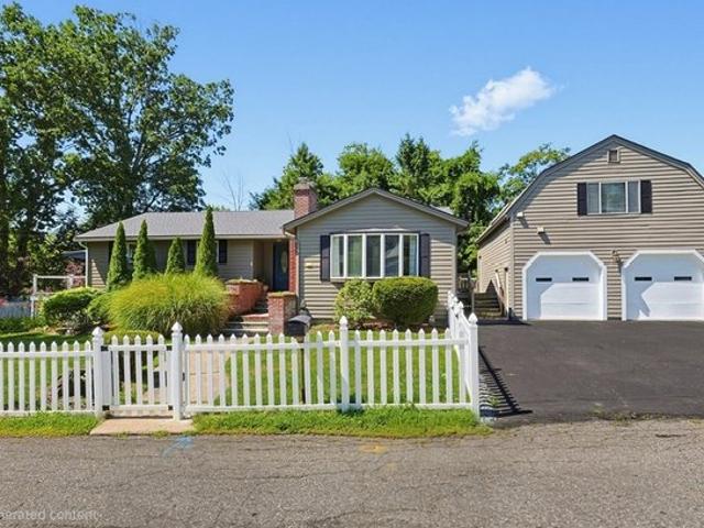 17 Metropolitan Ave, Ashland, MA 01721