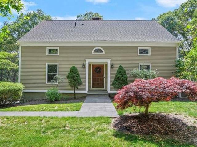 17 Middlebrook Pond Rd, Redding, CT 06896